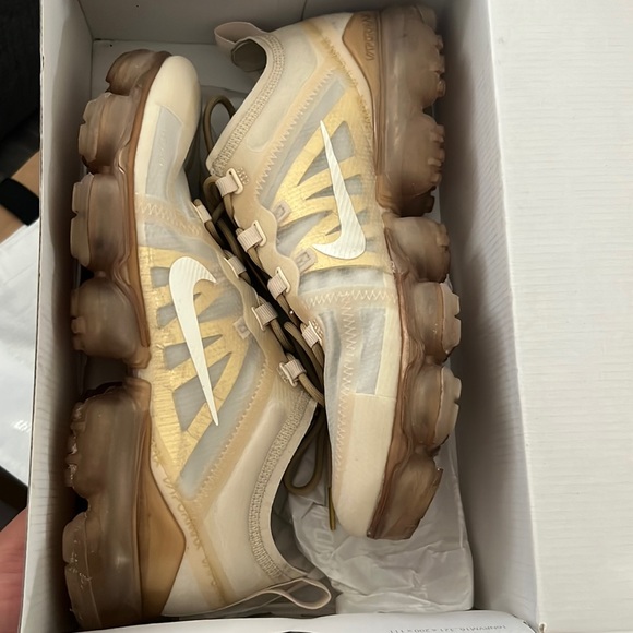 Nike | Shoes | Gold Nike Vapormax | Poshmark